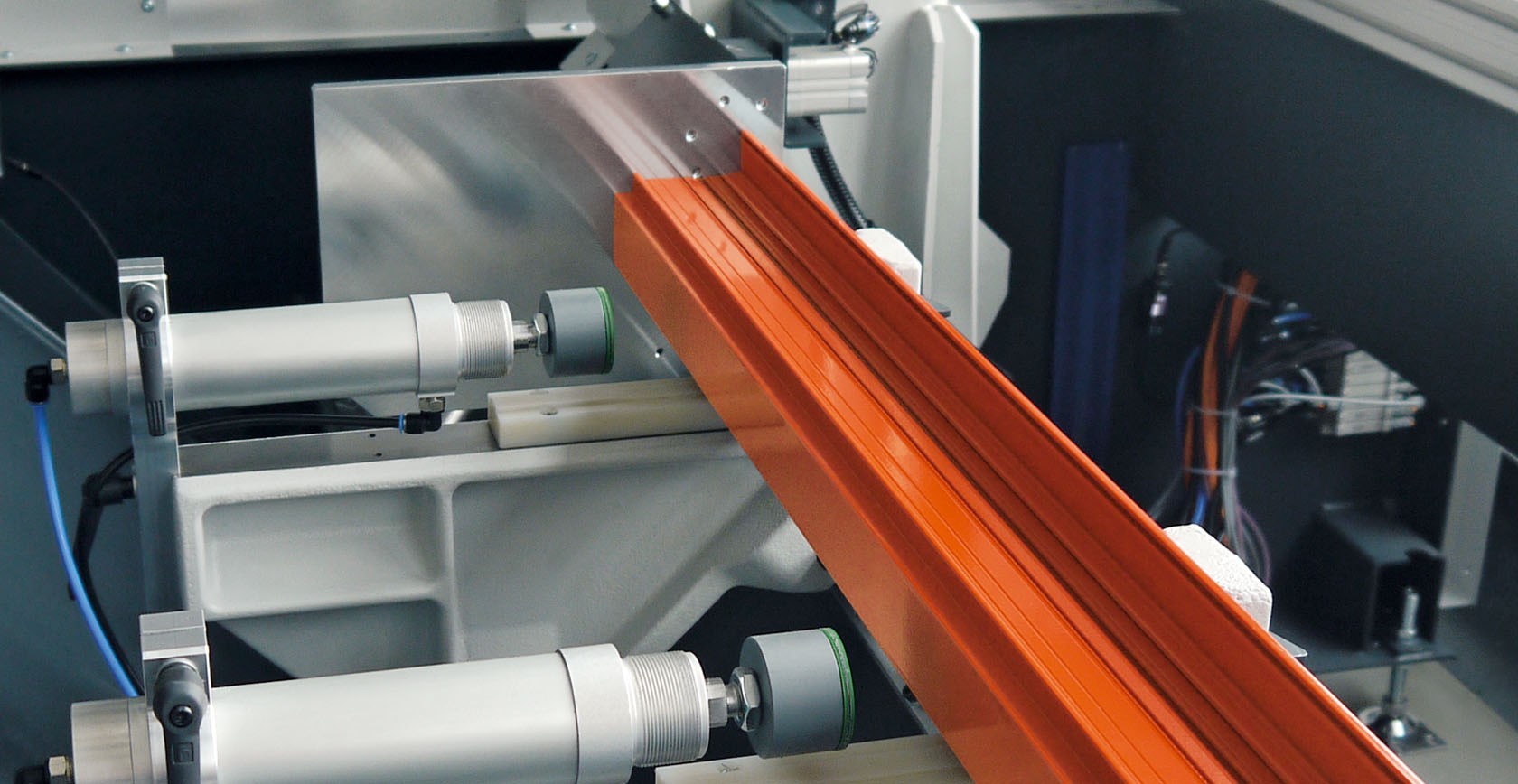 SBZ 122/70 Profile machining centre - Elumatec